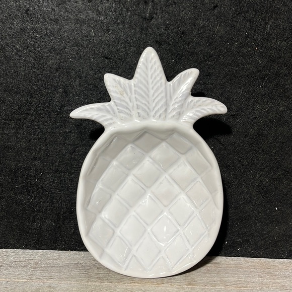 Mud Pie | Dining | Mud Pie Pineapple Serving Dish 6 2 Inches Tall | Poshmark